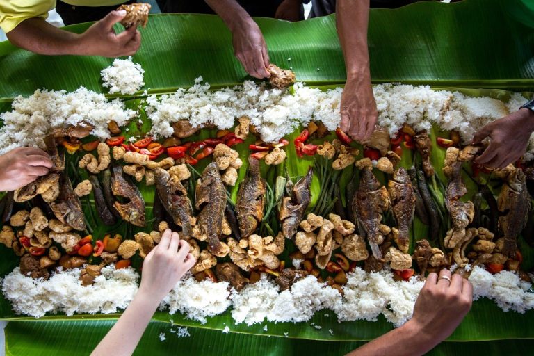 A Foodie's Guide to Coron: Must-Try Local Dishes and Where to Find Them